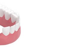 ¿Es posible curar una encía despegada del diente? - Clínica Arce